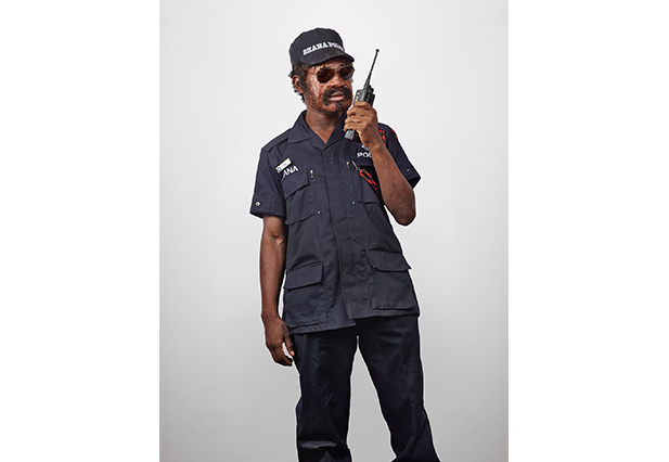 Anas exposes Highway Patrol Police officer - Prime News Ghana