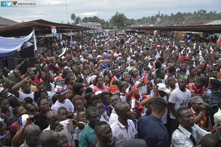 Massive crowds meet Bawumia in Central Region as he calls for change ...
