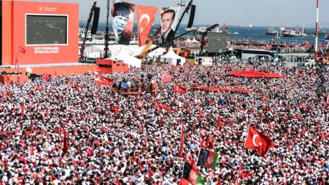 Thousands gather in Istanbul to show Erdogan support - Prime News Ghana