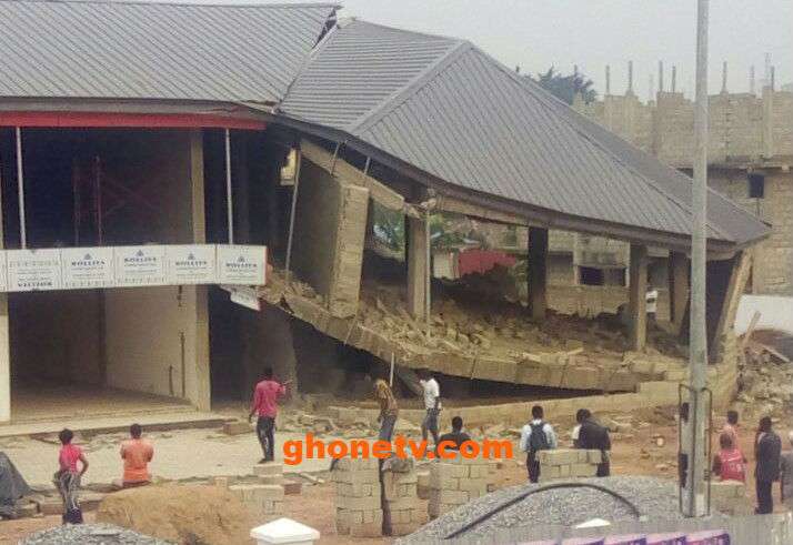 Market structure collapses, construction workers flee - Prime News Ghana