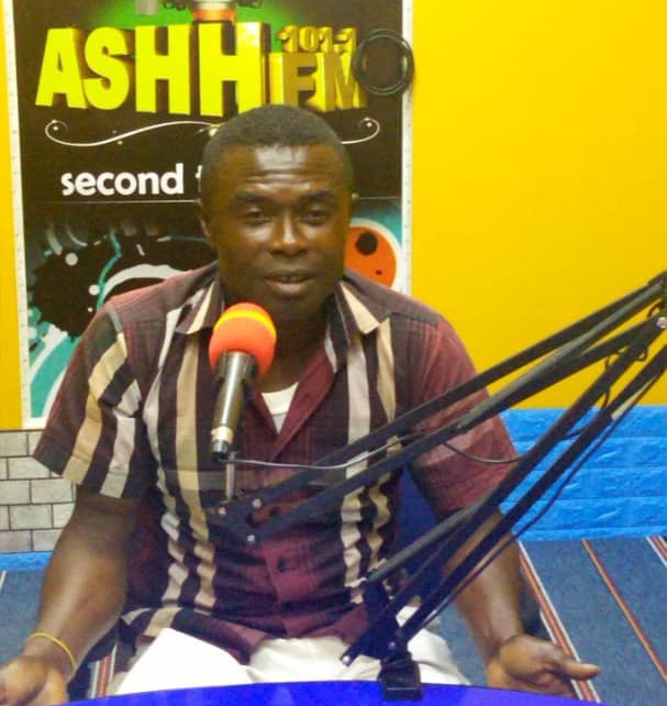 I was still doing my job as an electrician after signing for Asante ...