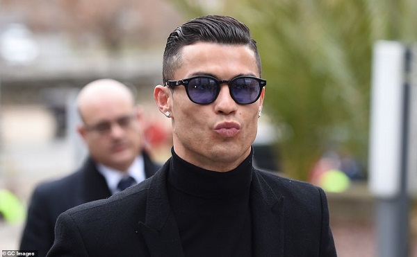 Ronaldo accepts fine and suspended jail sentence for tax fraud in Spain ...