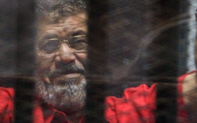 Egyptian ex-leader Morsi buried after court death - Prime News Ghana