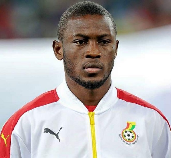 Warris wins 'Humanitarian Footballer of the Year' award - Prime News Ghana