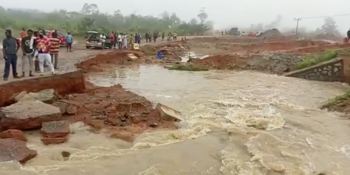 Part of N8 road under construction caves in at Assin Endwa (Photos ...