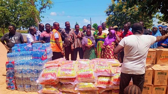 Bawumia donates relief items to flood victims in Buipe - Prime News Ghana