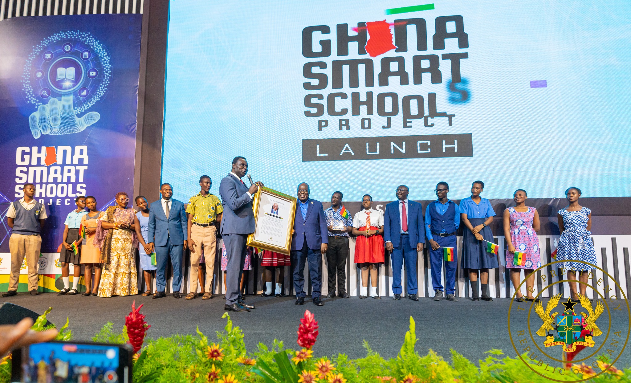 1.3 million SHS students to receive tablets under Smart Schools Project ...