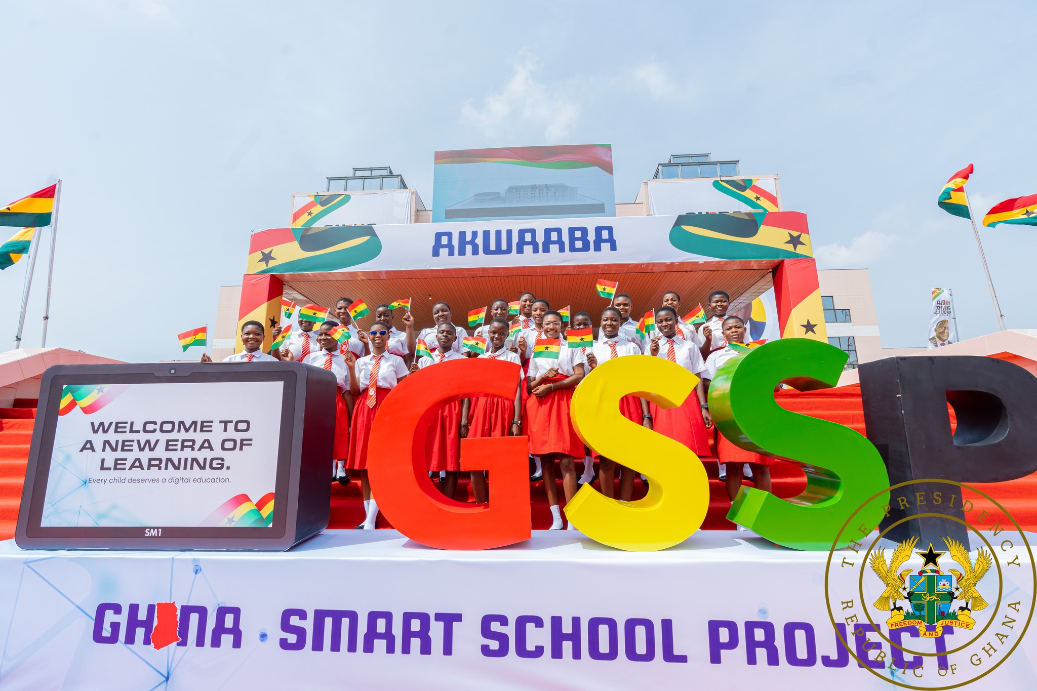 1.3 million SHS students to receive tablets under Smart Schools Project ...