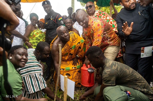 Green Ghana 2024: Okyenhene, Lands Ministry launches fourth edition of ...