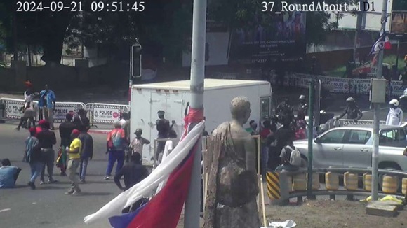 Stop roadblock at 37 roundabout - Police warns Democracy Hub protesters ...